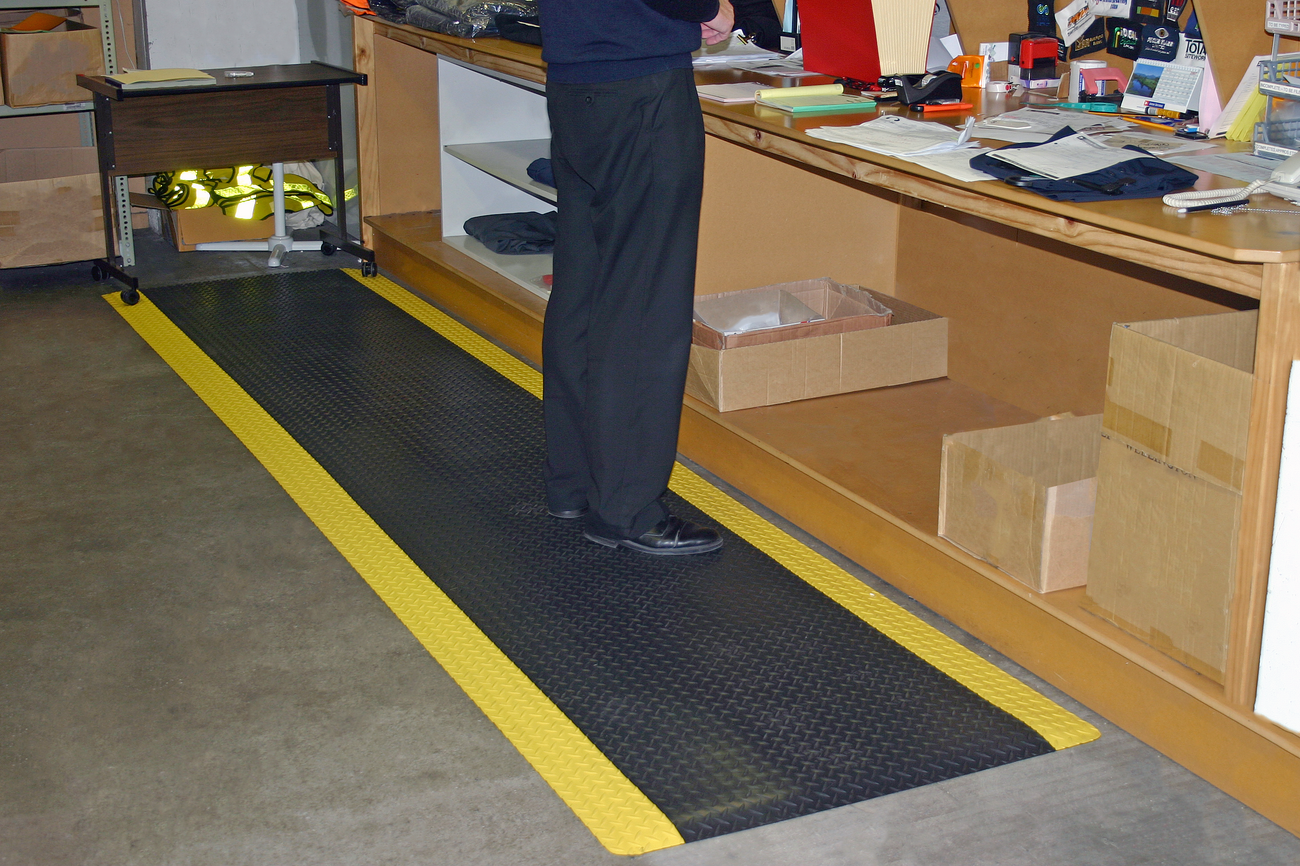 Heavy Duty Diamond Plate Anti-Fatigue Counter Mat